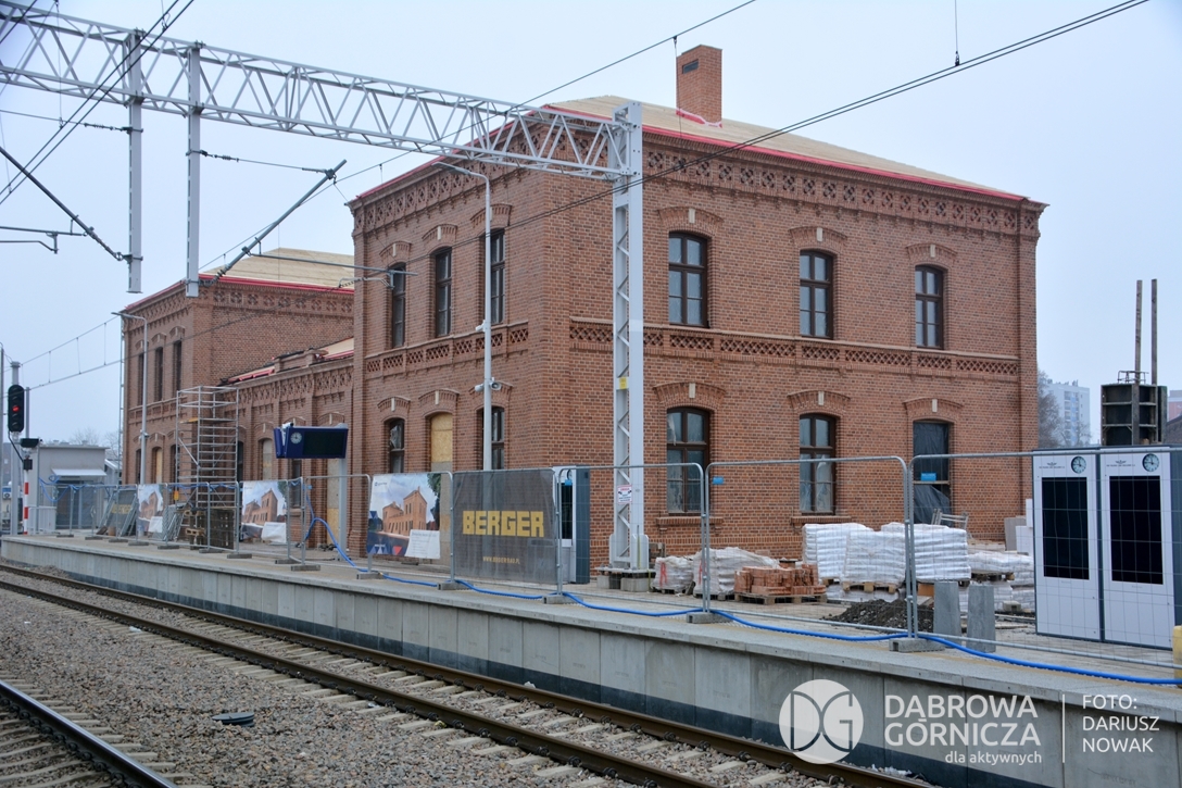Remont budynku dworca kolejowego w centrum - Dąbrowa Górnicza