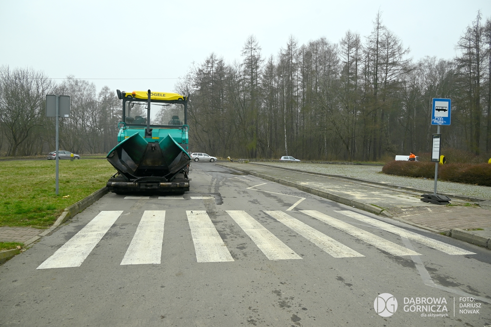 Rozpoczął się remont nawierzchni na rondzie przy parku Zielona - Dąbrowa Górnicza